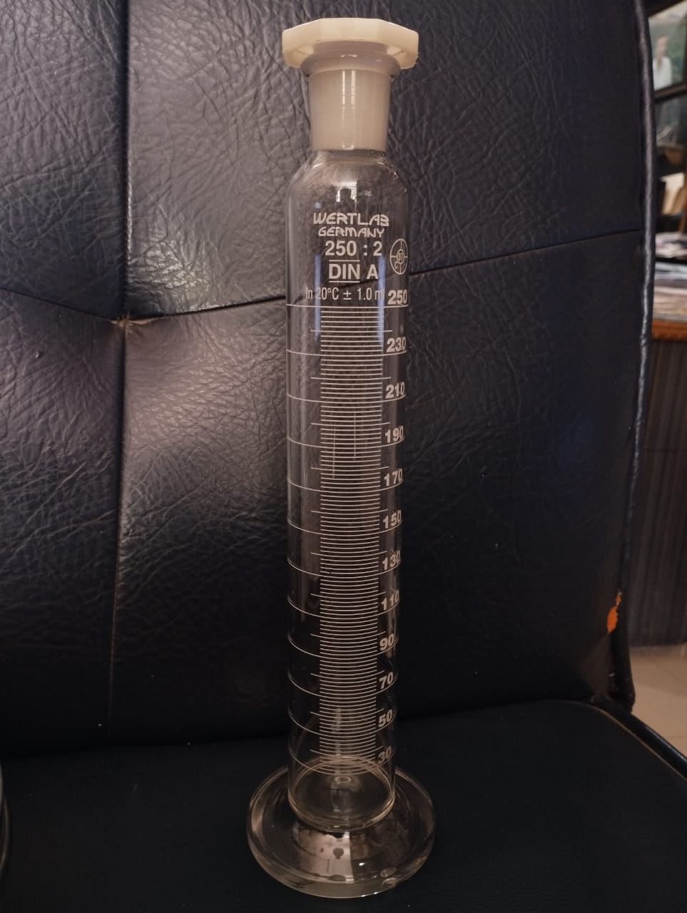 250 ml Premium Quality Stopper Cylinder Wertlab | Borosilicate Glass | – G.M Scientific Store